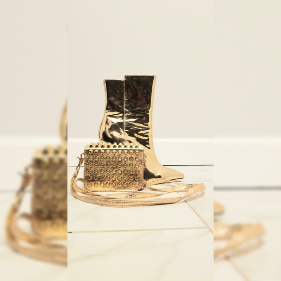 N/A | Bags | Rose Gold Studded Crossbody Camera Bag | Poshmark